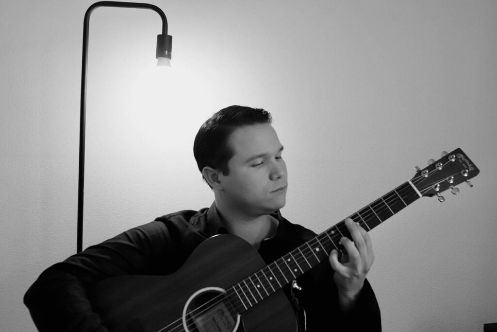 Liam Canta - Cantautor y compositor Venezolano